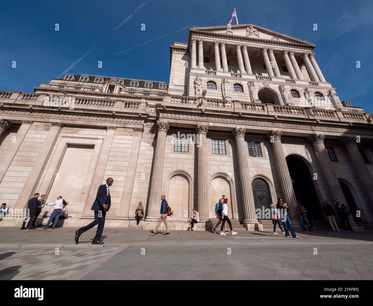 Bank of England, Threadneedle Street with traffic calming measures with ...