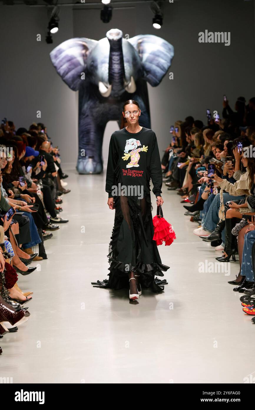 Paris, France. 24th Sep, 2024. A model is seen on the catwalk at the ...