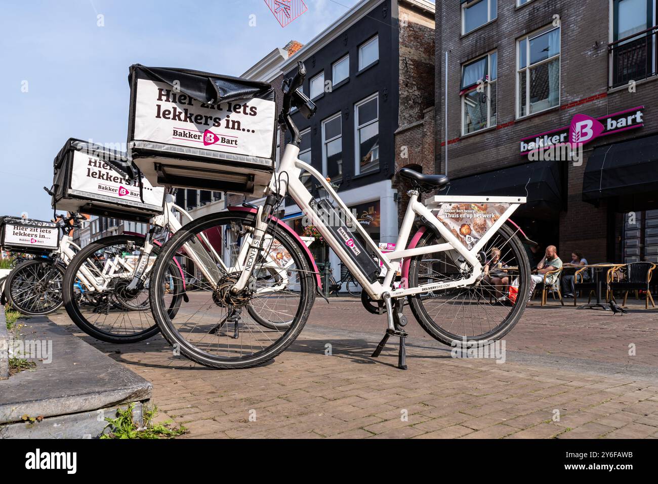 Delivery bikes hi-res stock photography and images - Alamy