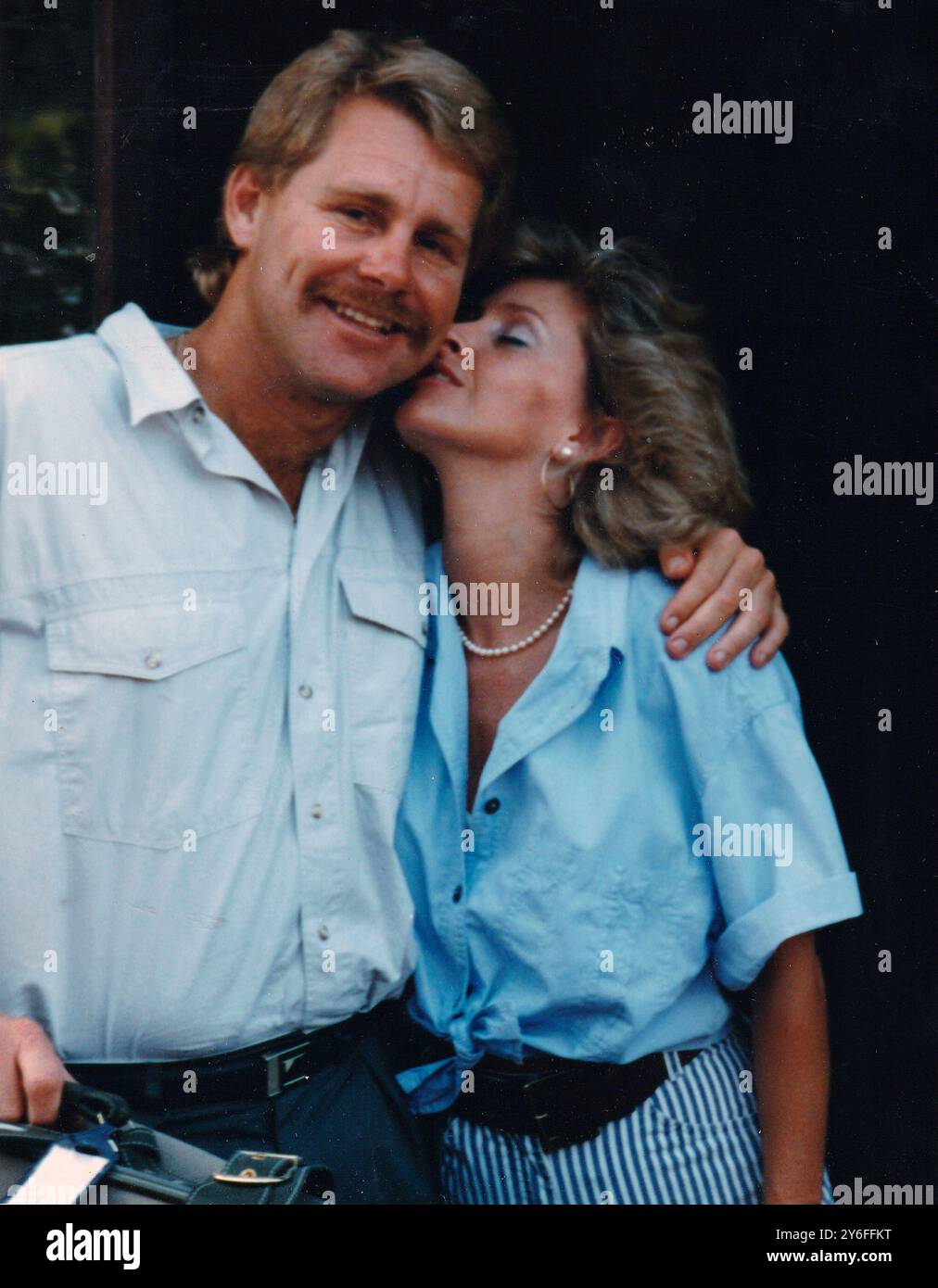 HAMPSHIRE CRICKETER CHRIS SMITH WITH HIS WIFE JULIE, 1991. PIC MIKE ...