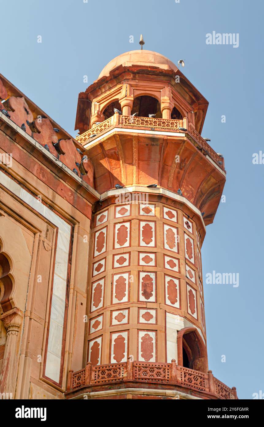 Entrance building of Humayun's Tomb, New Delhi, India Stock Photo - Alamy