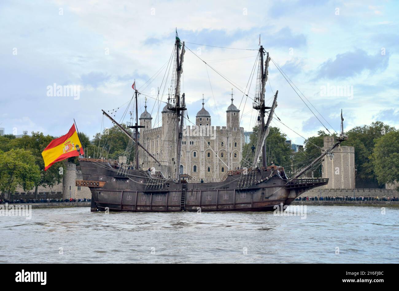 El Galeón Andalucía is pictured sailing past the Tower of London. The ...