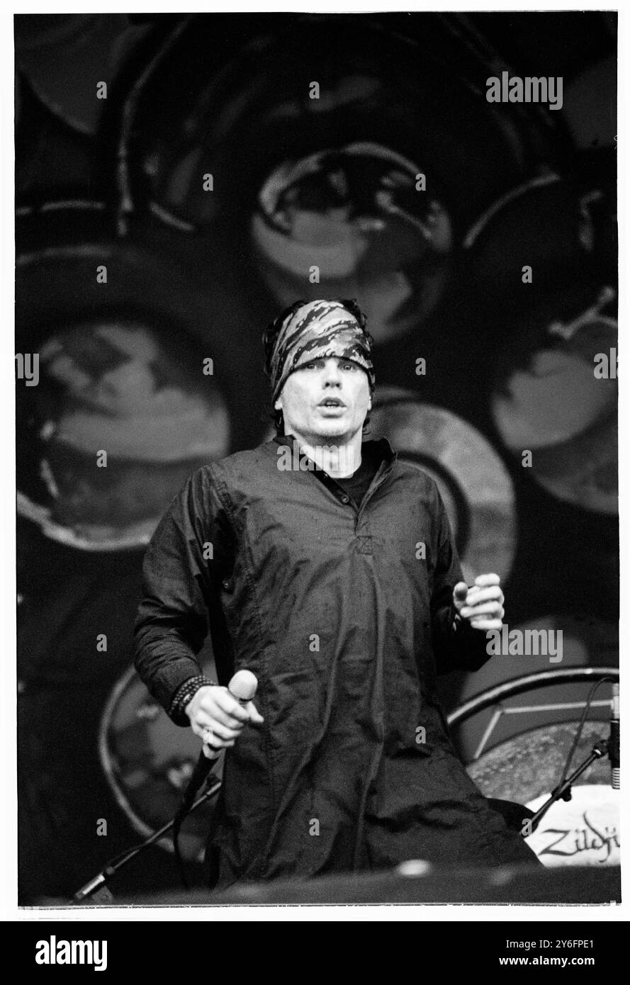 IAN ASTBURY, THE CULT, READING FESTIVAL, 2001. Ian Astbury of the ...