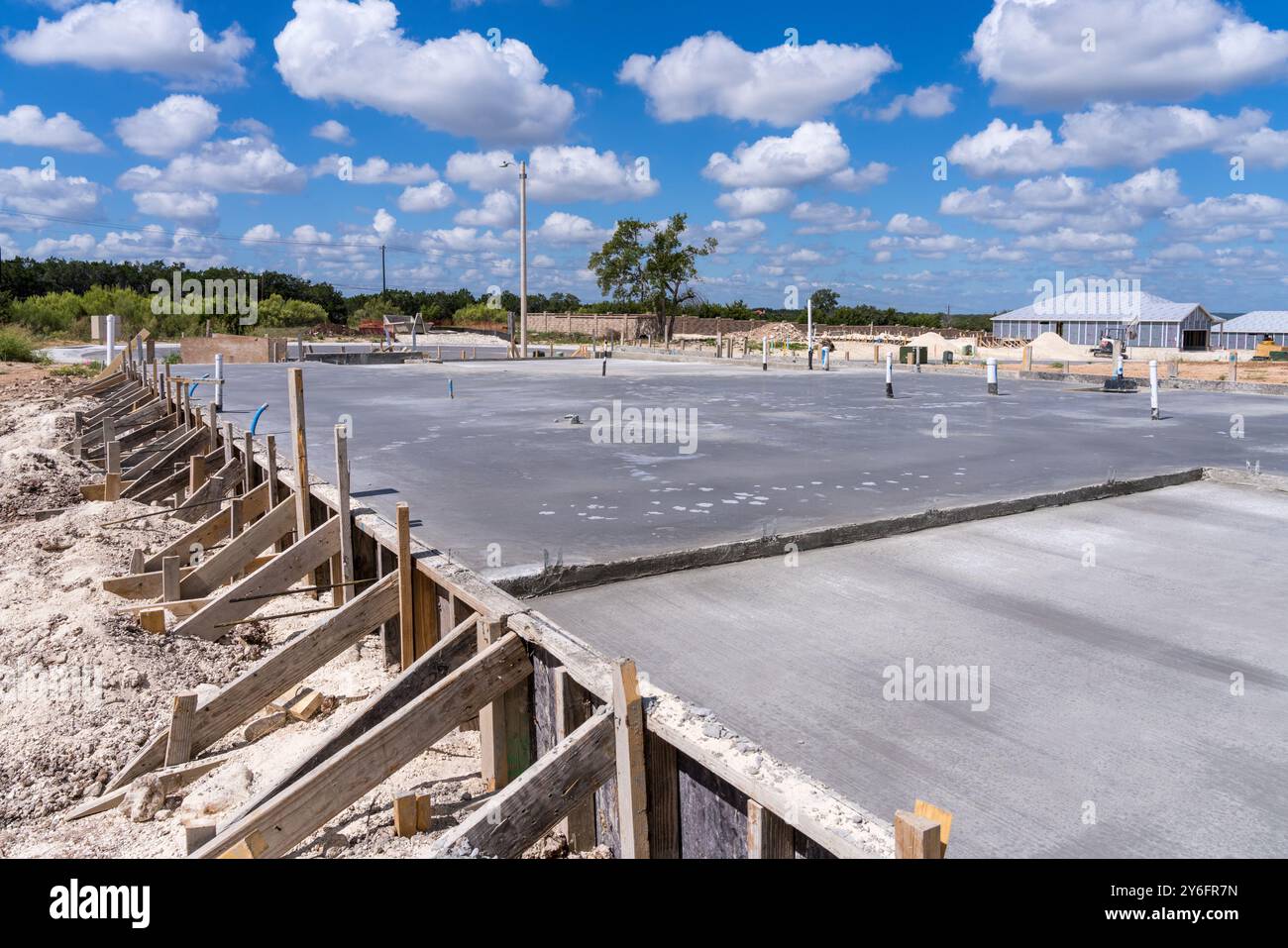 Finshed floor and foundations in concrete with framework as base of the ...