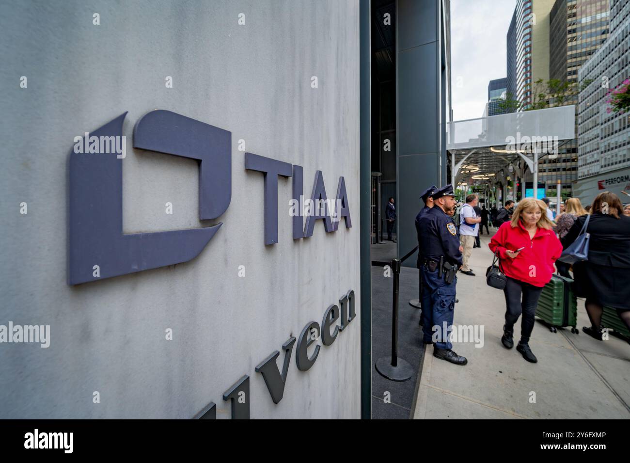 Tiaa hi-res stock photography and images - Alamy