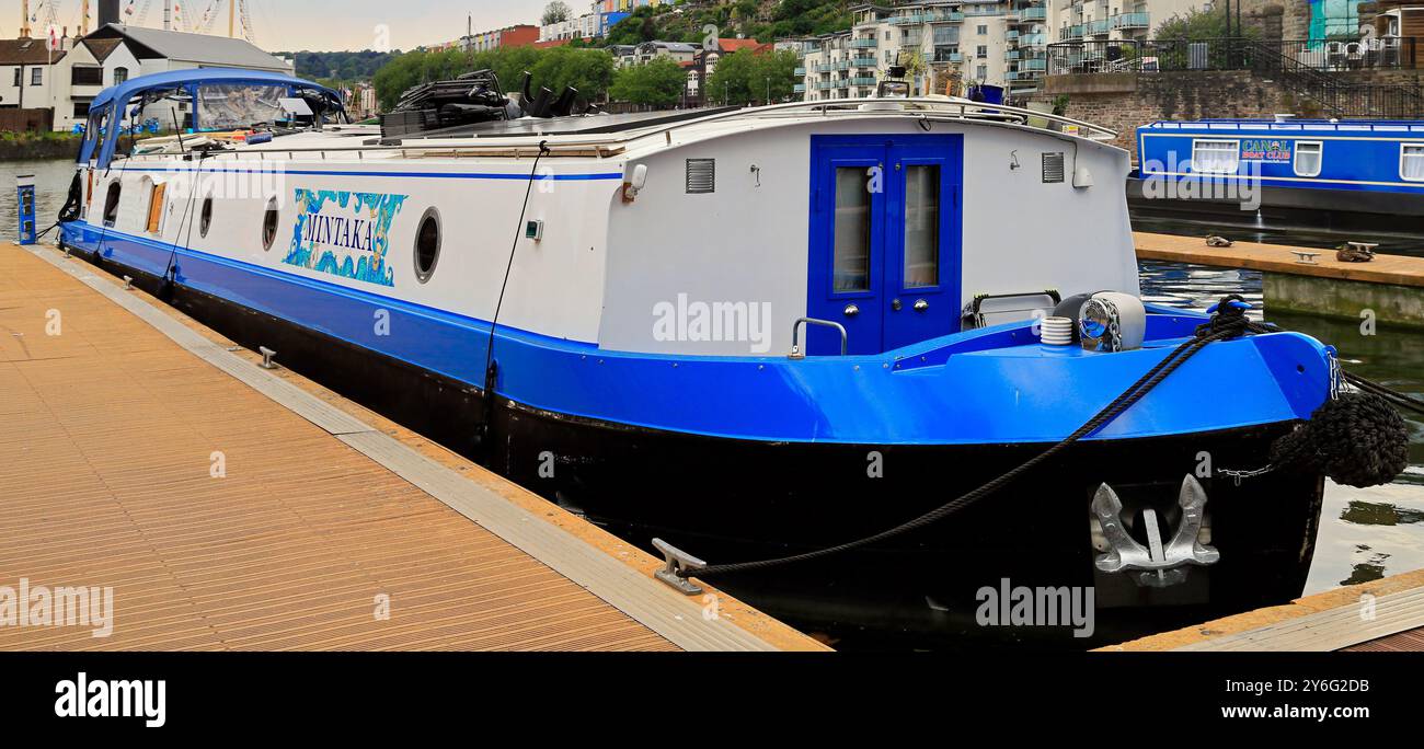 Colourful narrow boat, Bristol floating harbour, West of England, UK ...
