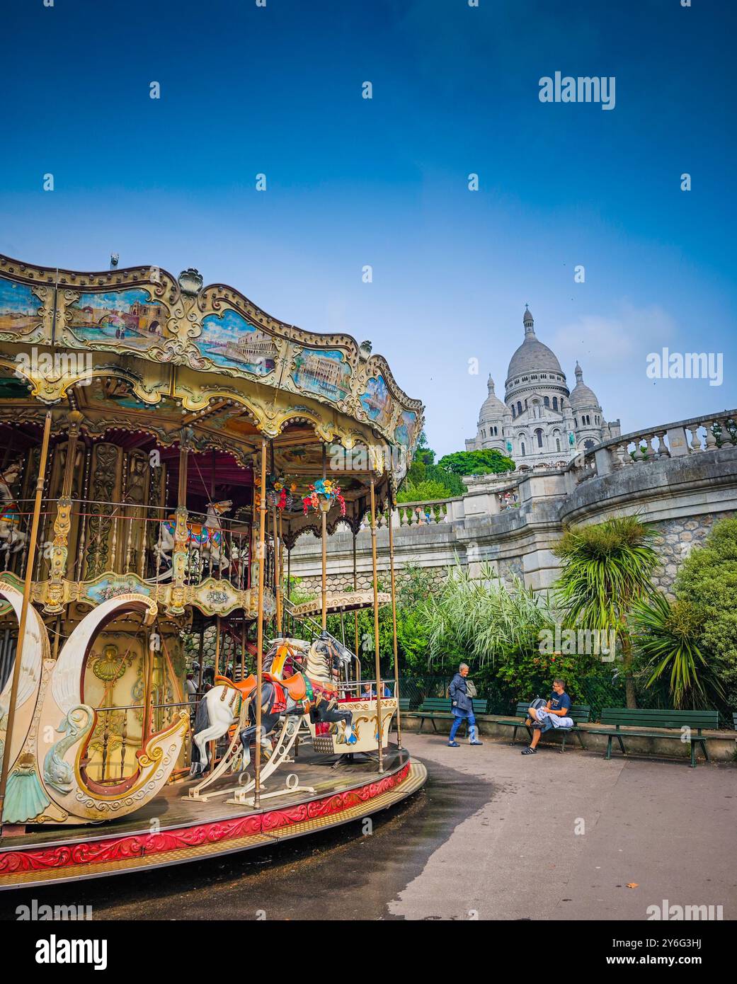 09 25 2024 - Paris, France. Retro carrousel de Saint-Pierre in ...