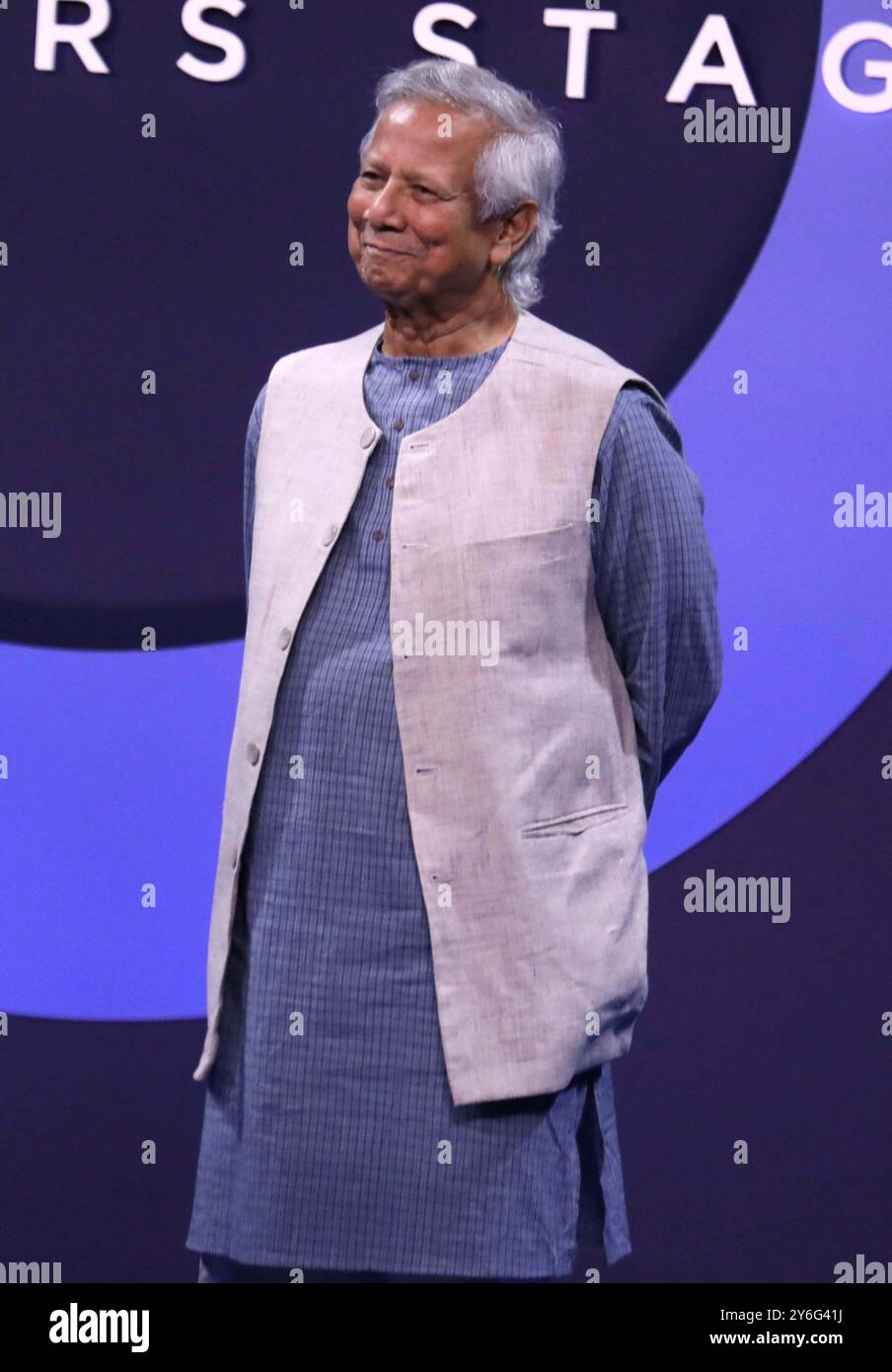 Dr muhammad yunus usa hi-res stock photography and images - Alamy
