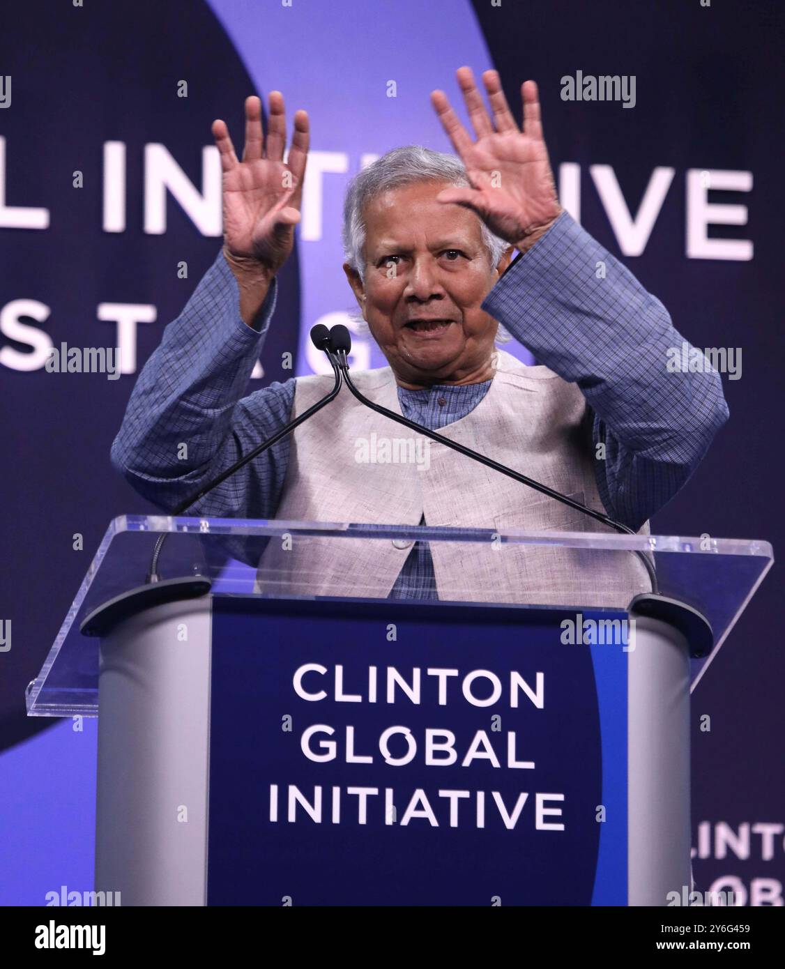 Dr muhammad yunus usa hi-res stock photography and images - Alamy