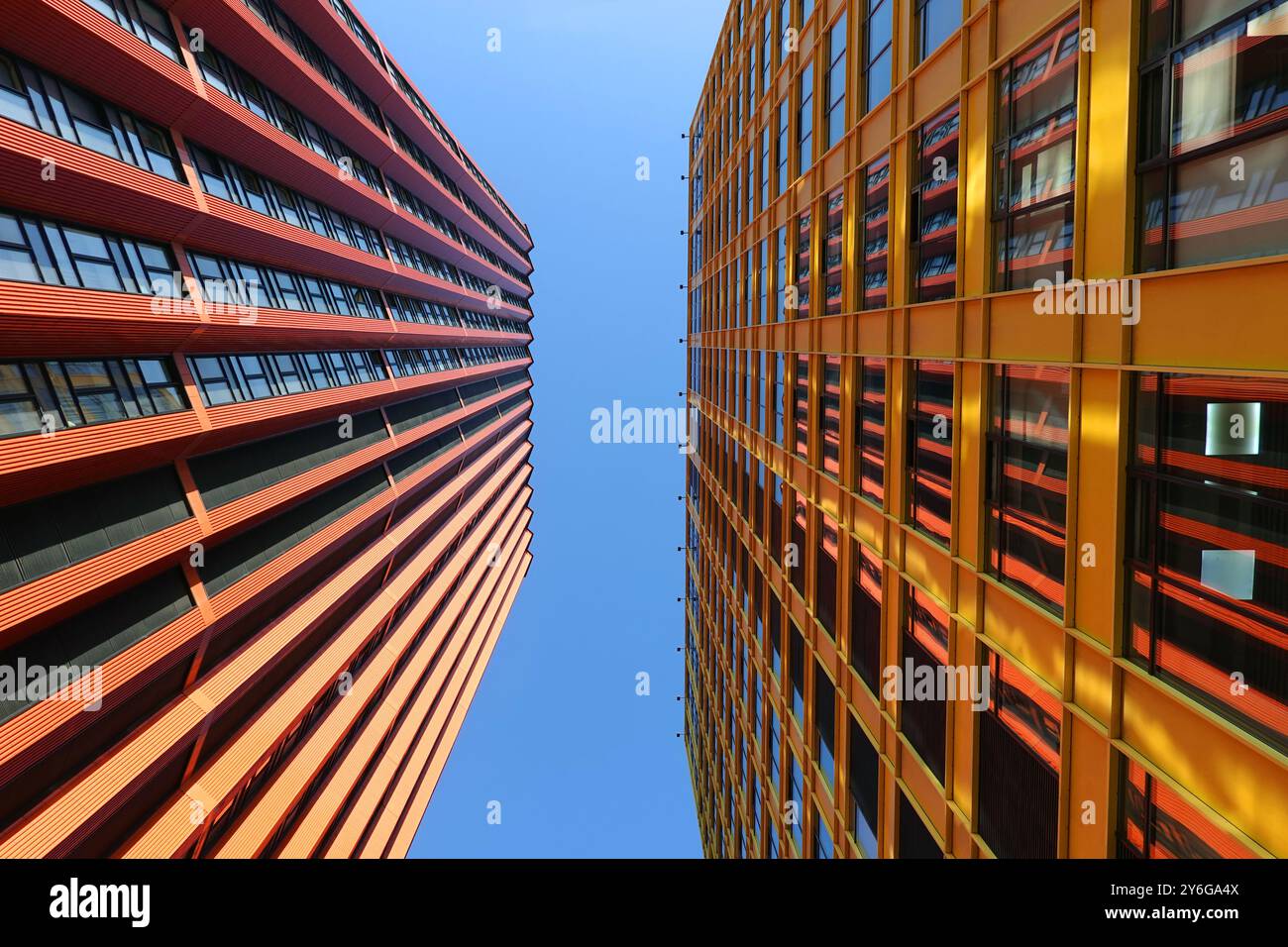 Cluster storey apartment buildings hi-res stock photography and images ...