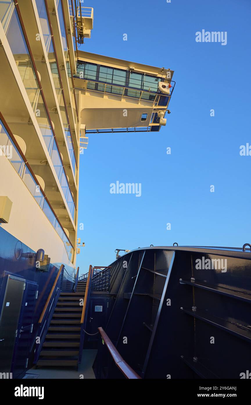 Ship substructure hi-res stock photography and images - Alamy