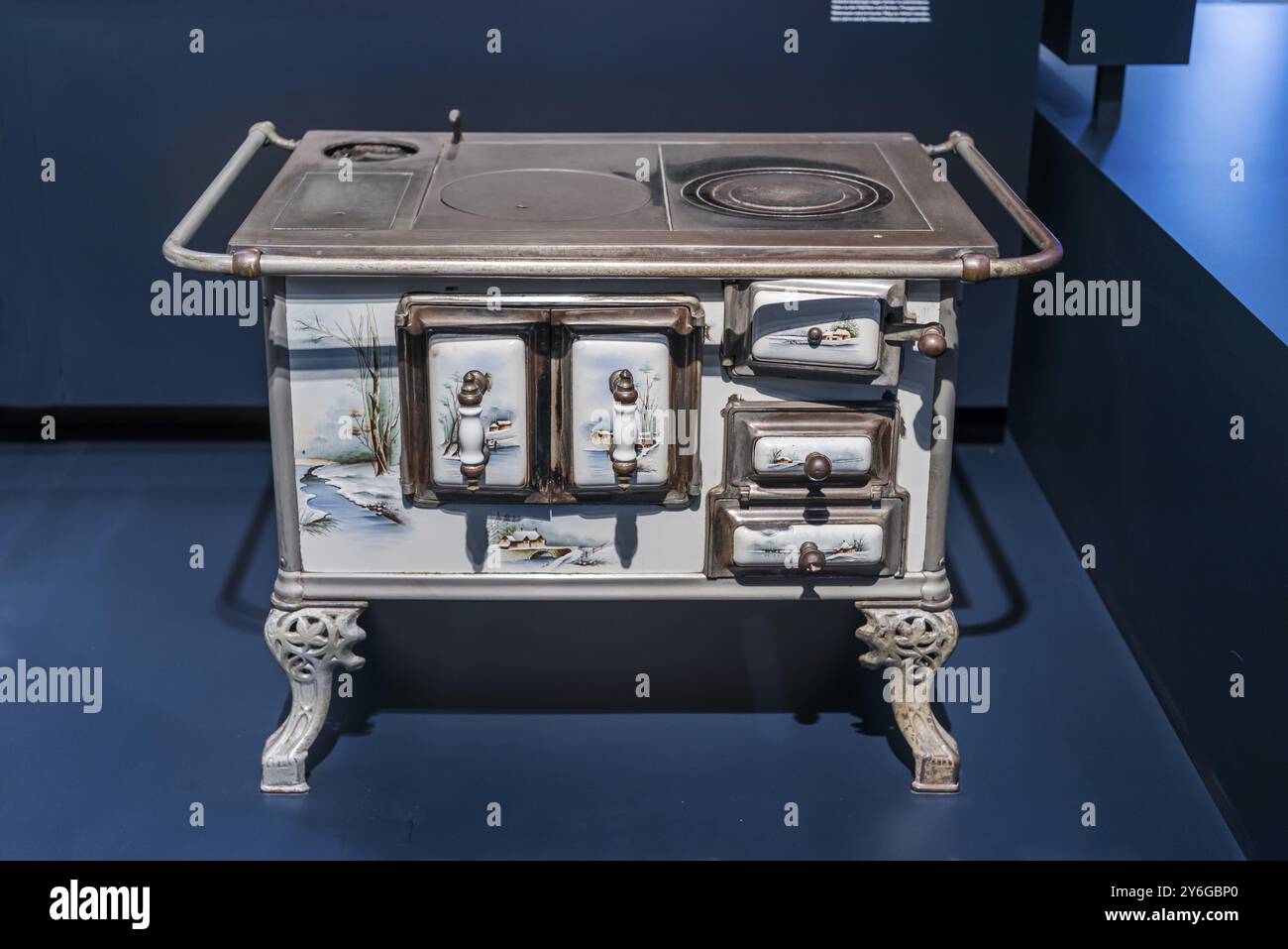 Old cooker, cooking, history, fire, coal, historical Stock Photo - Alamy