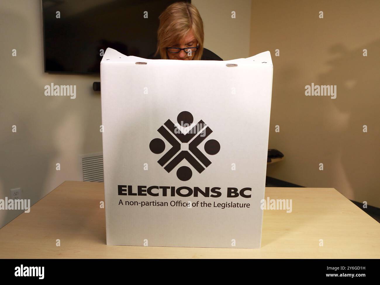 Victoria, Can. 25th Sep, 2024. Deputy chief electoral officer Yvonne ...