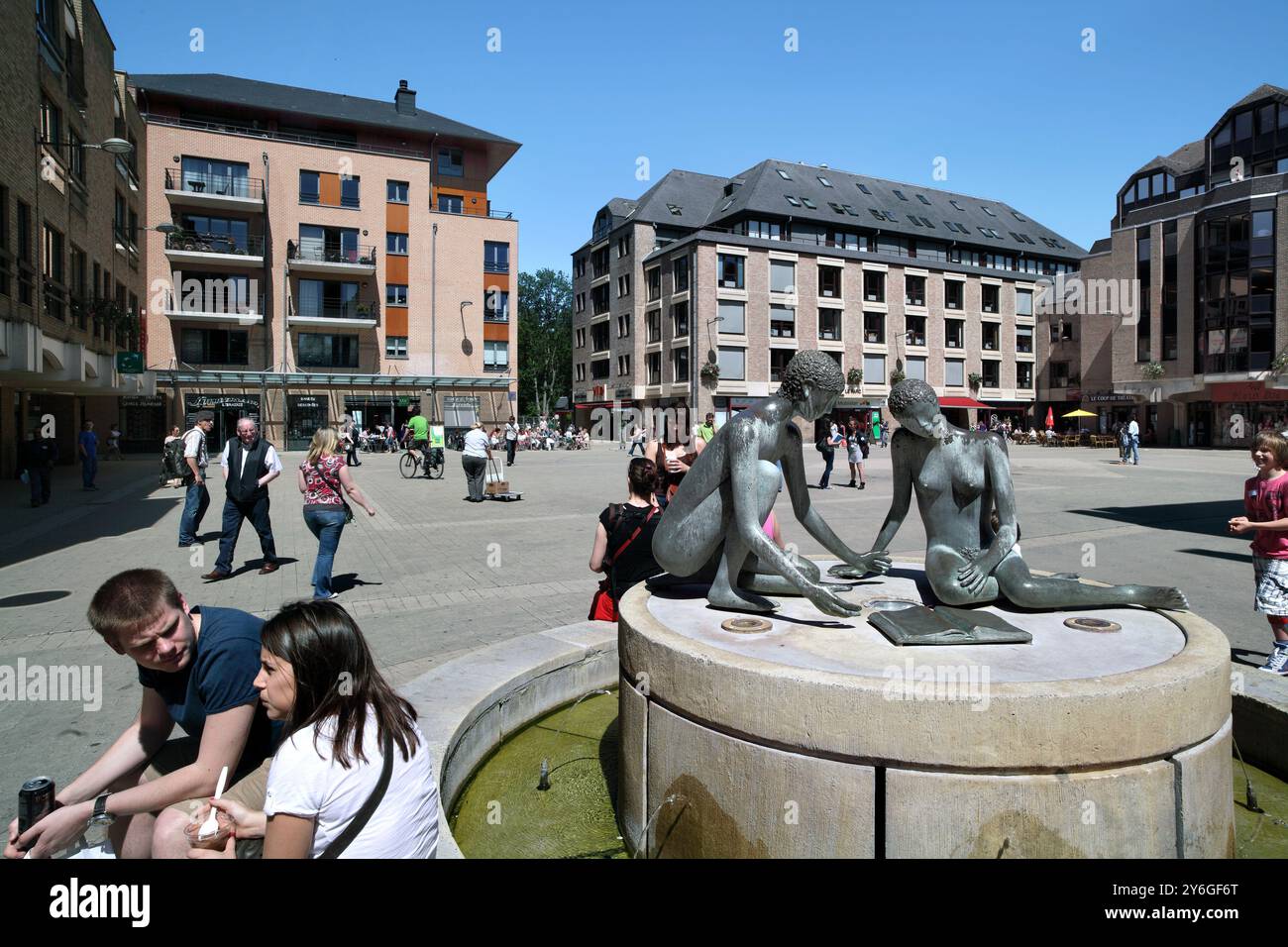 Gigi warny hi-res stock photography and images - Alamy