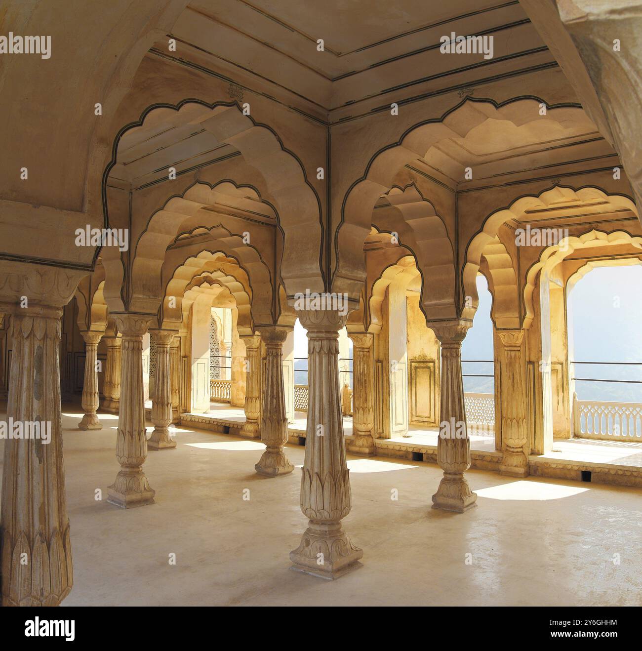 Columns in palace, Jaipur fort India Stock Photo - Alamy