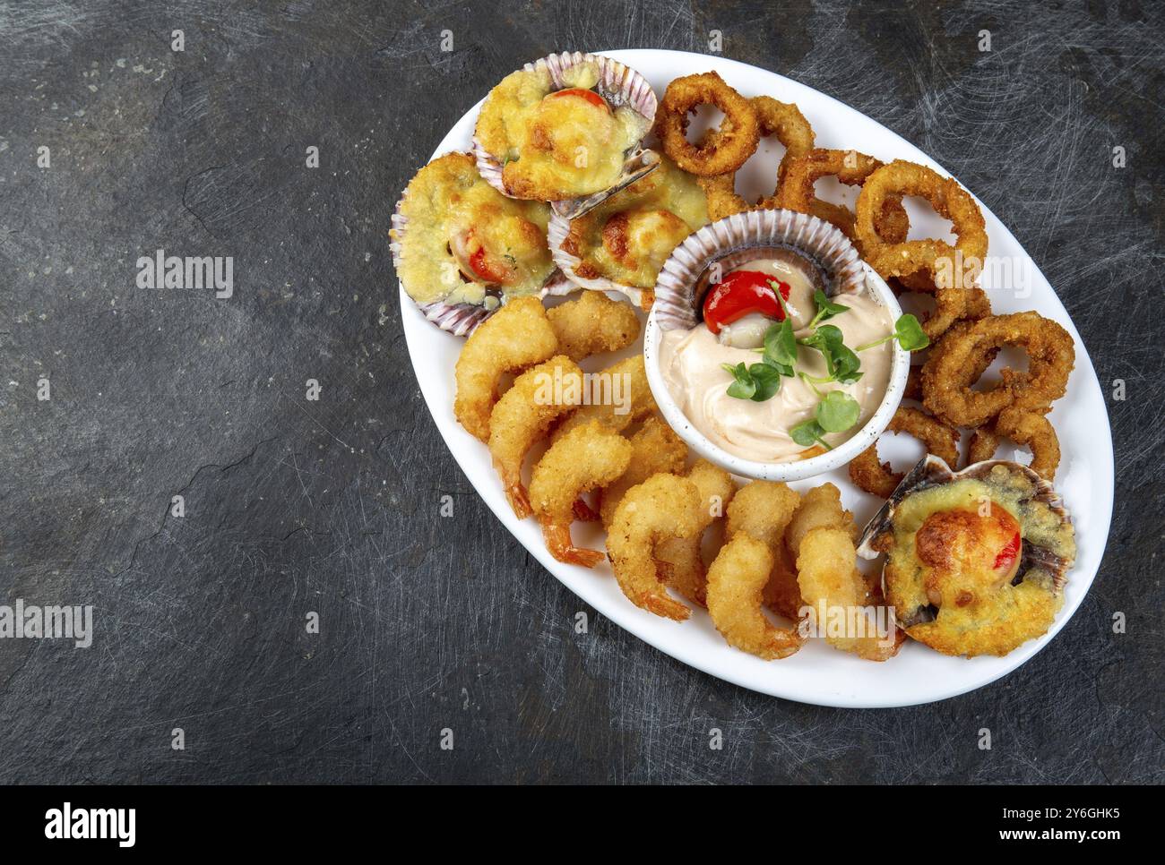 PERUVIAN FOOD. Piqueo caliente. Hot seafood platter fried shrimps ...