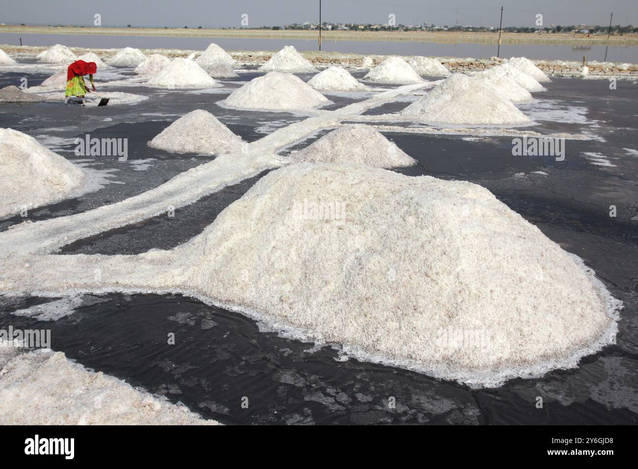 Landscape salt lakes in hi-res stock photography and images - Alamy
