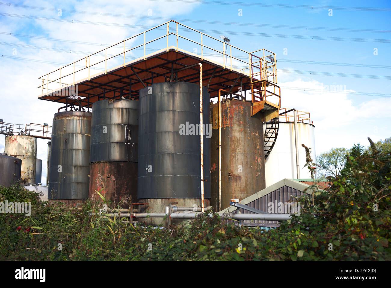 Rundown tanks hi-res stock photography and images - Alamy