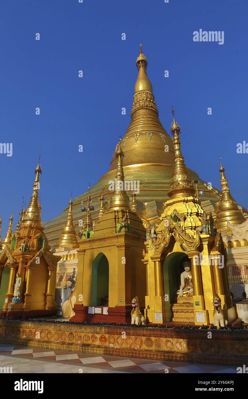 Shwedagon Paya pagoda, famous sacred place and tourist attraction ...