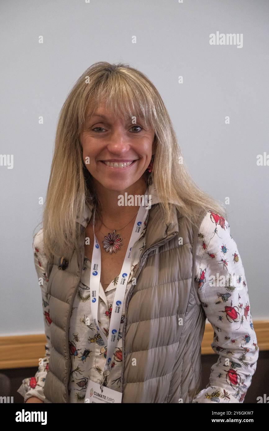 Tv presenter michaela strachan hi-res stock photography and images - Alamy