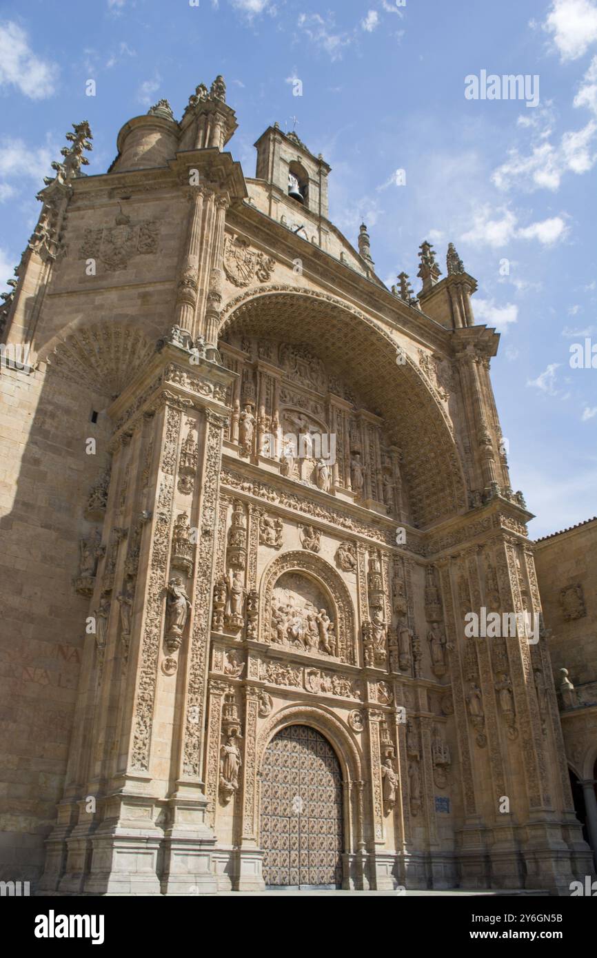 Iglesia del Convento de San Esteban church in Salamanca, Spain. Reredos ...