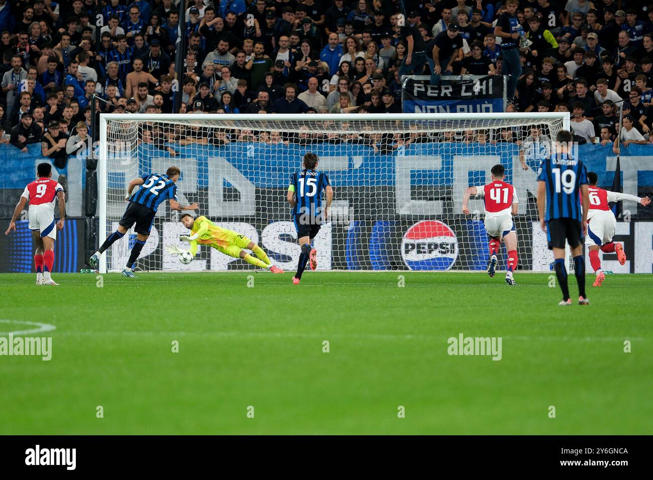 David raya calciatore hi-res stock photography and images - Alamy