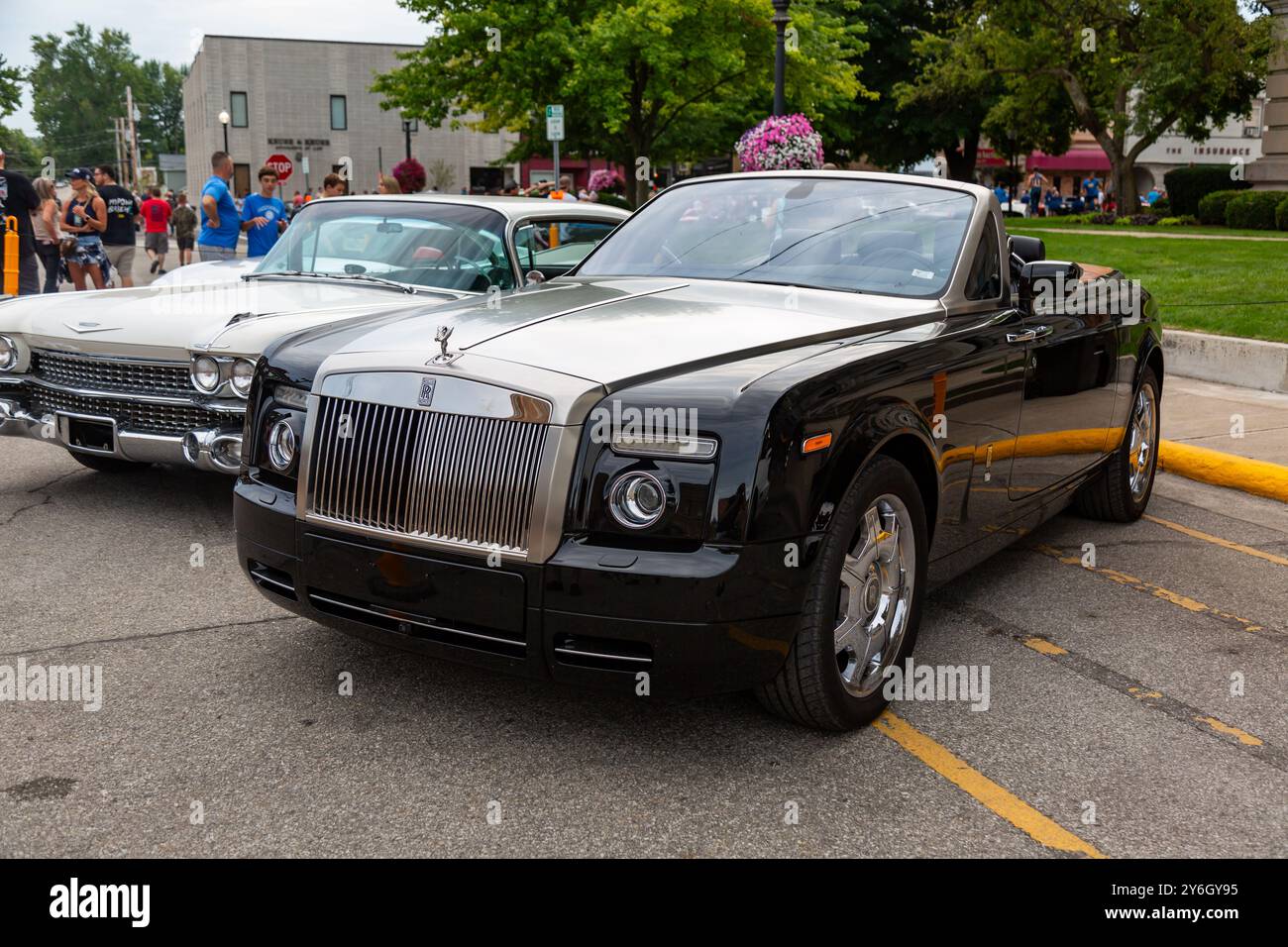 A Rolls-Royce Phantom Drophead Coupé on display at a car show in ...
