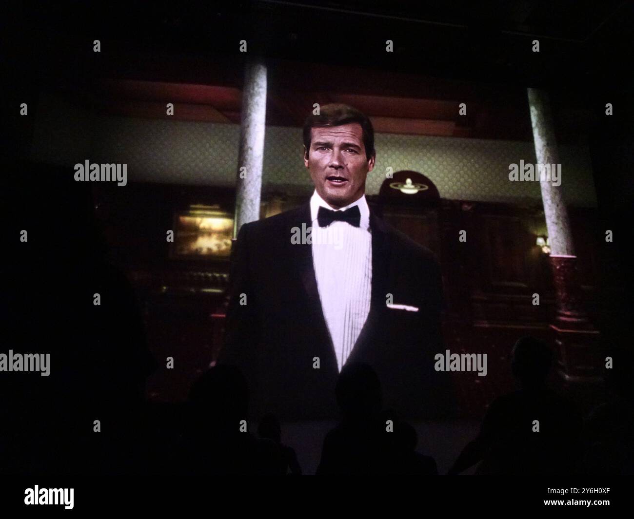 Rachel Maclean, KI. Video, James Bond, Roger Moore, Ars Electronica ...