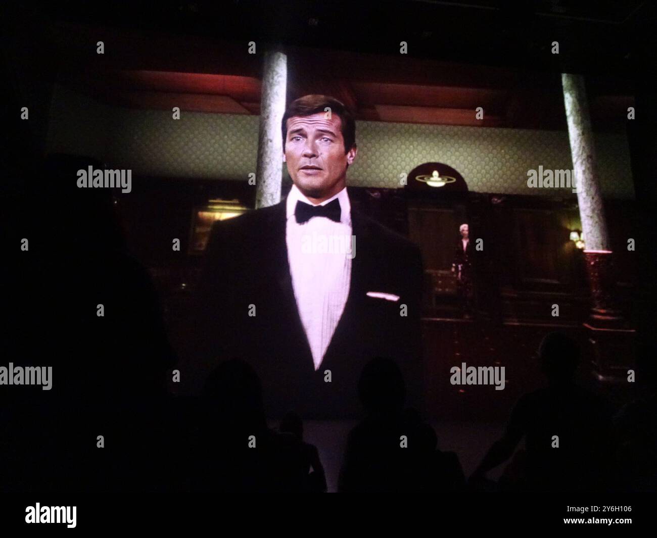 Rachel Maclean, KI. Video, James Bond, Roger Moore, Ars Electronica ...