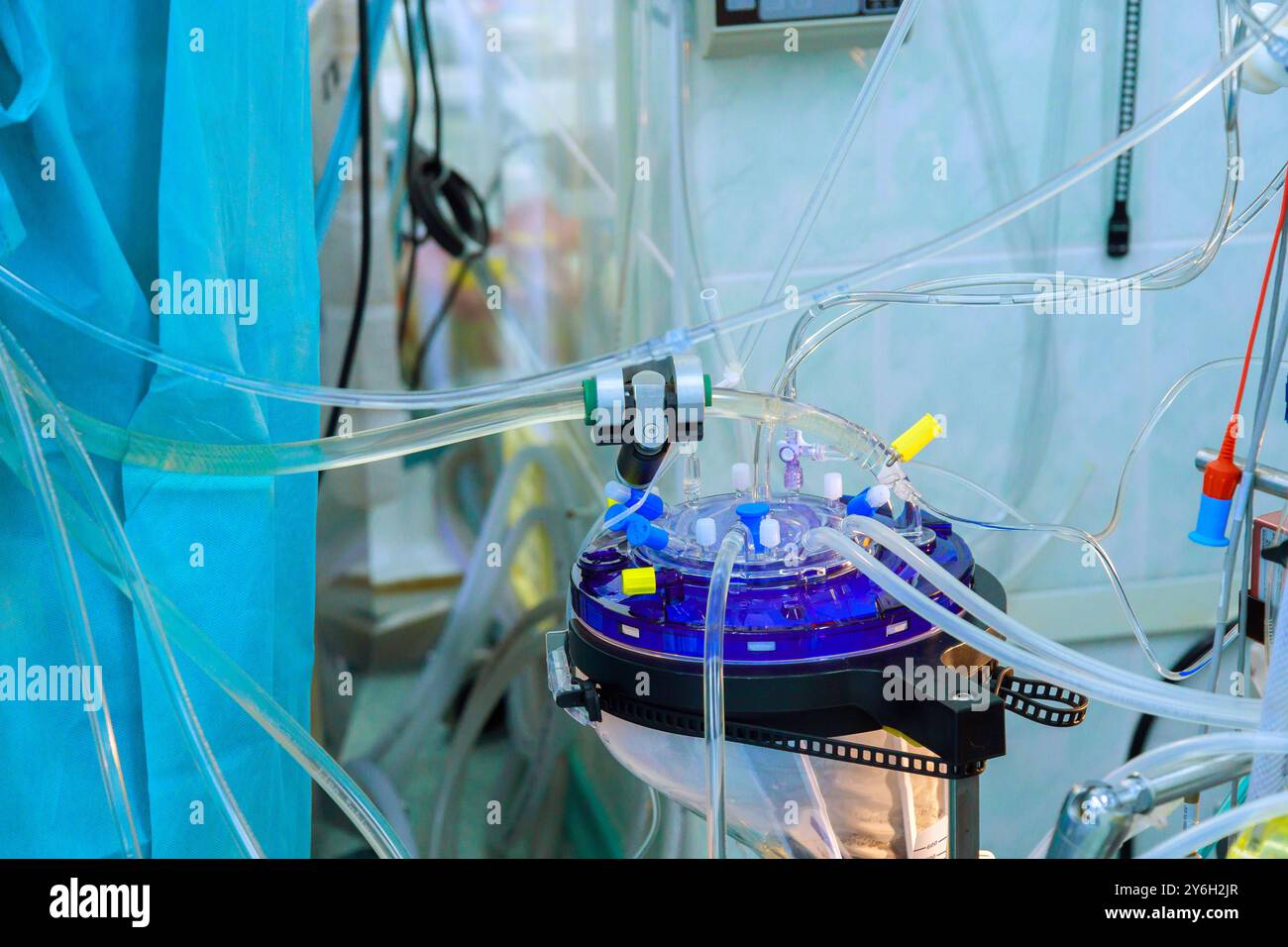 Working machine in intensive care during heart surgery with artificial ...