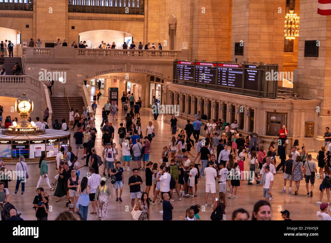 Metro North Train ticket counter at Grand Central Terminal in New York ...