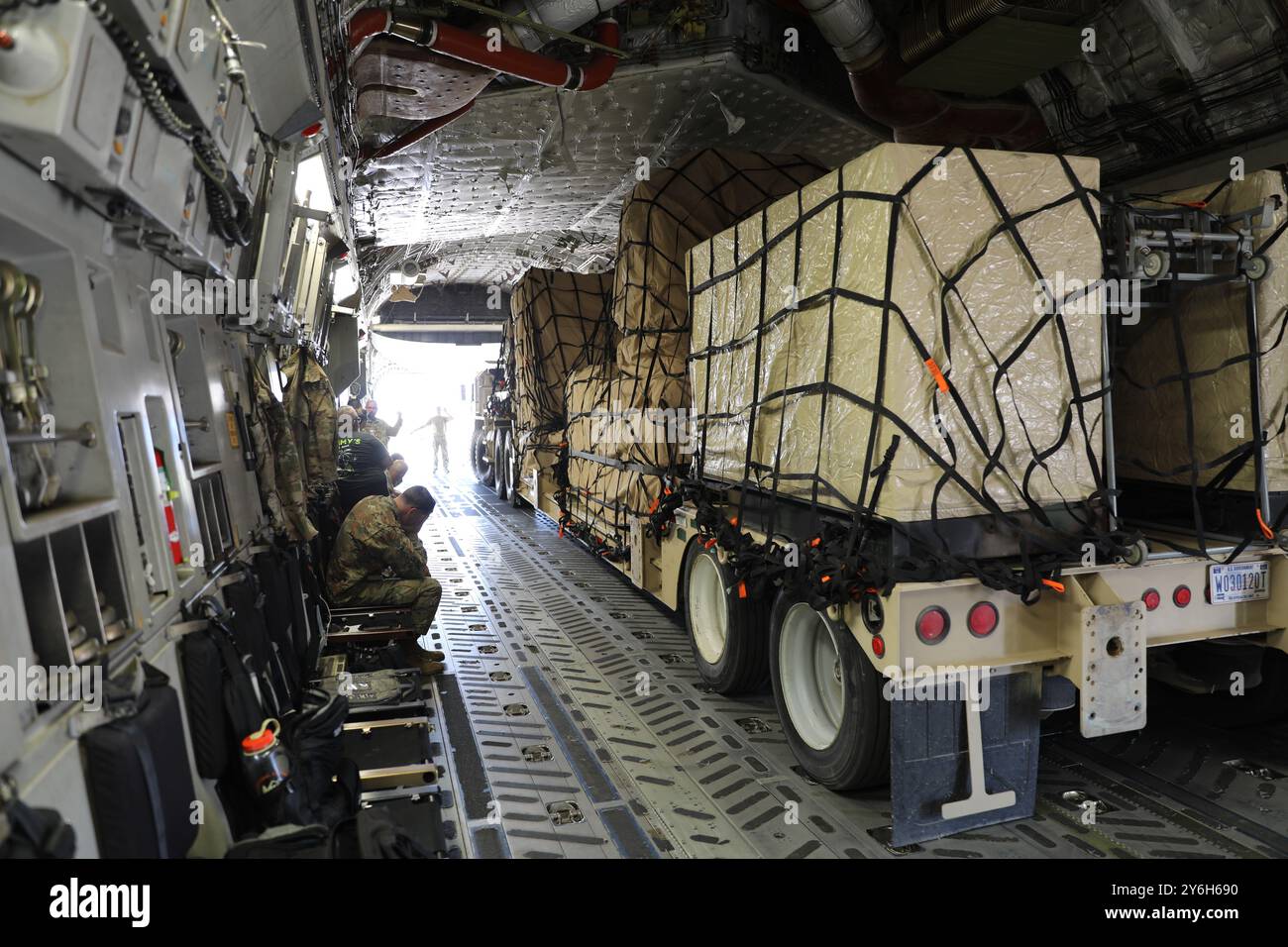 Land based phalanx weapon system hi-res stock photography and images ...