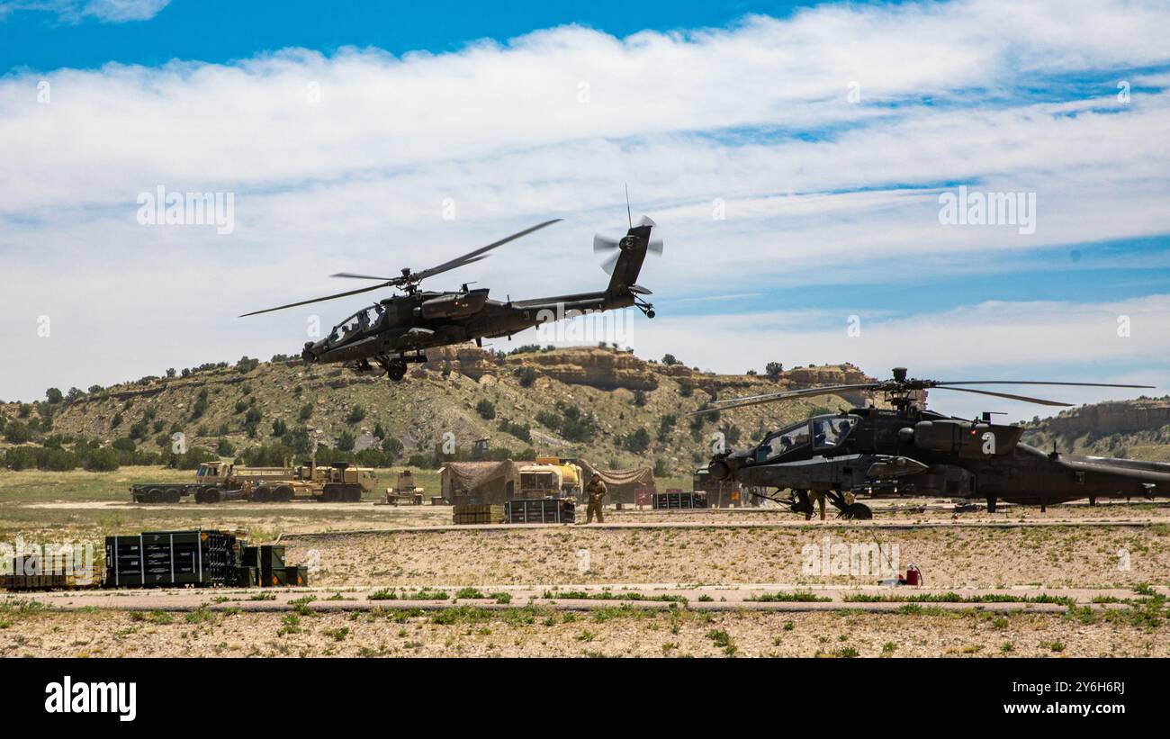 U.S. Army Soldiers of 4th Attack Helicopter Battalion, 4th Combat ...