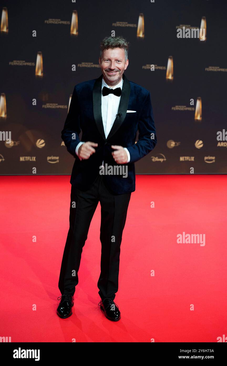 Cologne, Deutschland. 25th Sep, 2024. Thorsten SCHORN, presenter, red ...