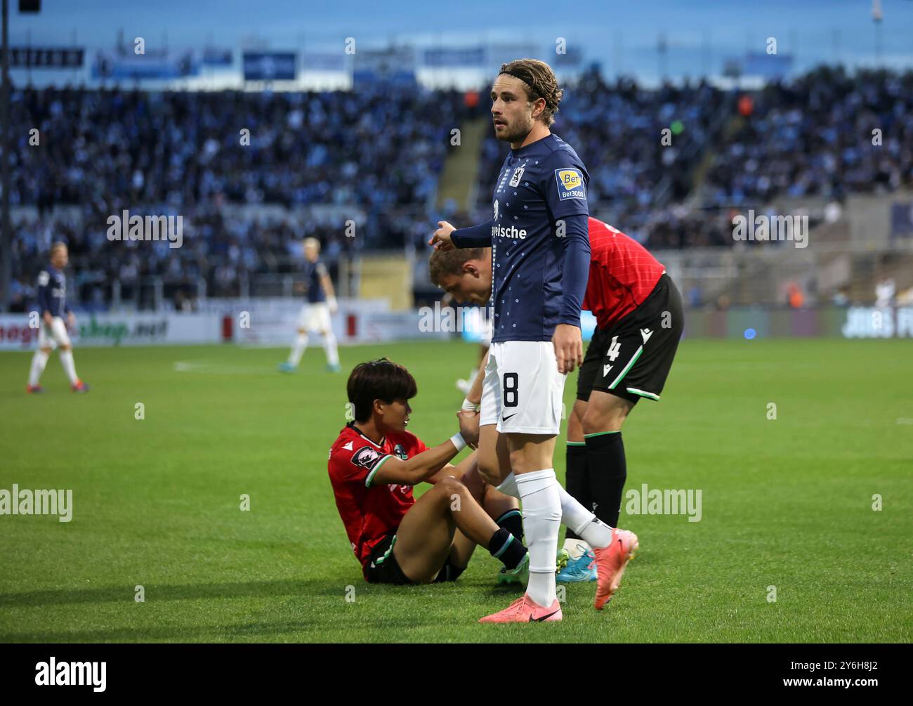 David philipp tsv 1860 munchen steht auf dem spielfeld hi-res stock photography and images - Alamy