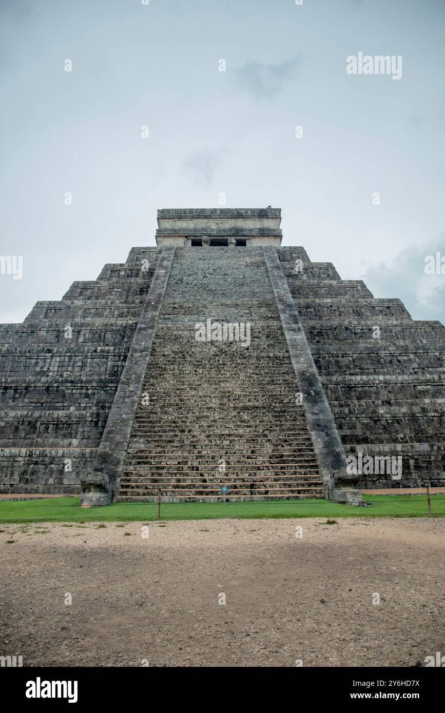 The Temple of Kukulcan at Chichén Itzá Mayan ruins on Mexico's Yucatán ...