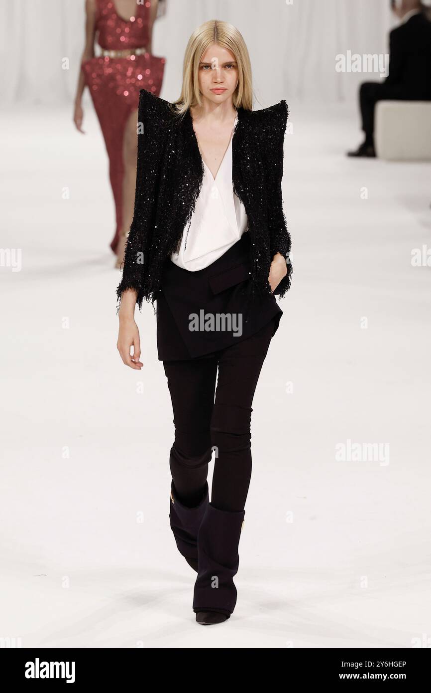 Paris, Frankreich. 25th Sep, 2024. BALMAIN Spring/Summer 2025 Runway ...