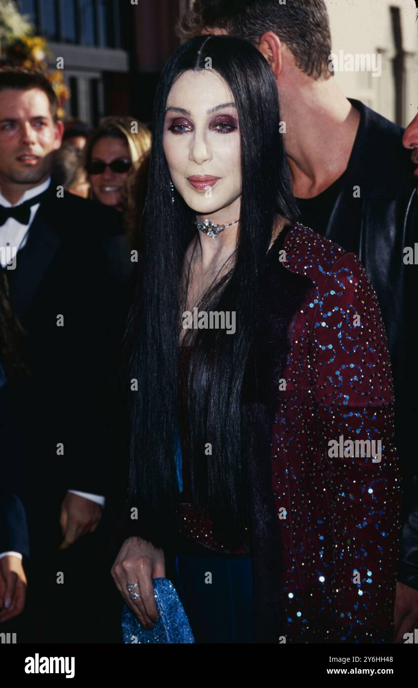 Singer Cher arrives to The 52nd Annual Emmy Awards on September 10 ...