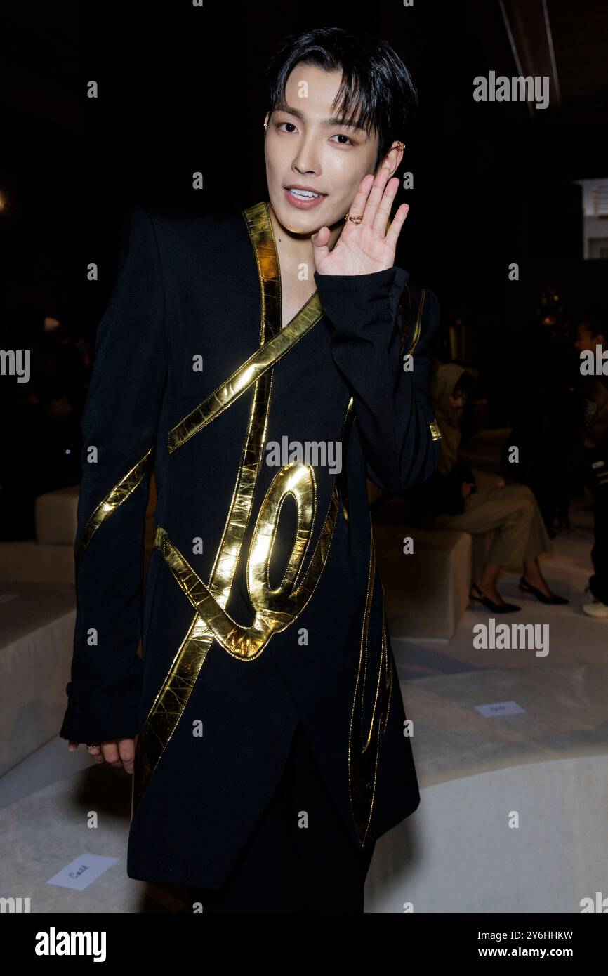 Paris, Frankreich. 25th Sep, 2024. Kim Hongjoong attends BALMAIN Spring ...
