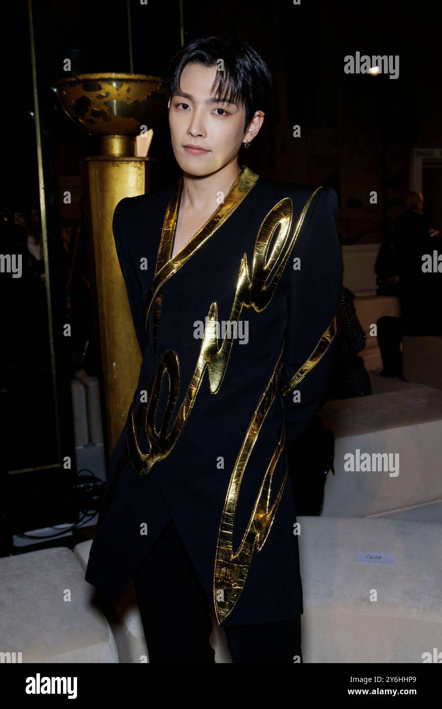 Paris, Frankreich. 25th Sep, 2024. Kim Hongjoong attends BALMAIN Spring ...