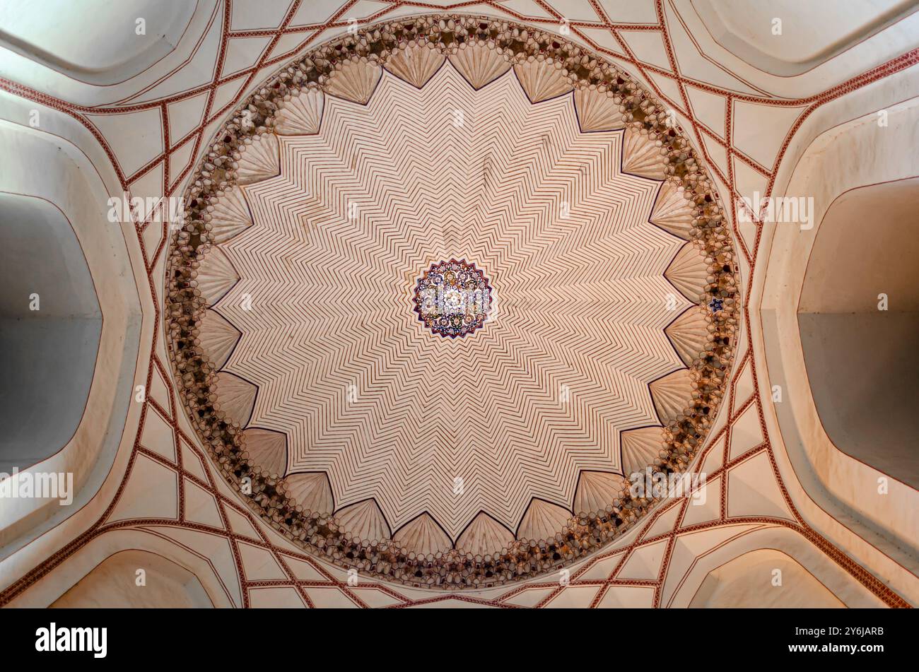 Entrance to humayuns tomb india hi-res stock photography and images - Alamy