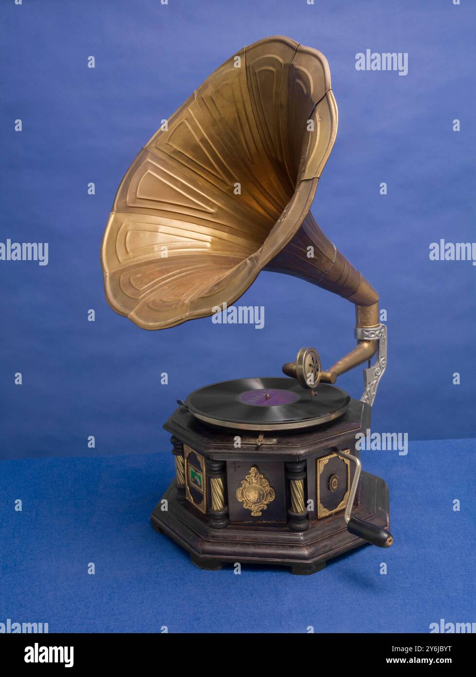 Record gramophone old vintage hi-res stock photography and images - Alamy
