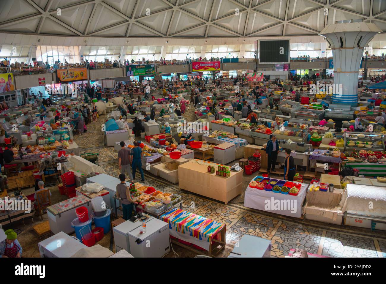 TASHKENT, UZBEKISTAN - SEPTEMBER 16, 2024:The round pavilion at Chorsu ...