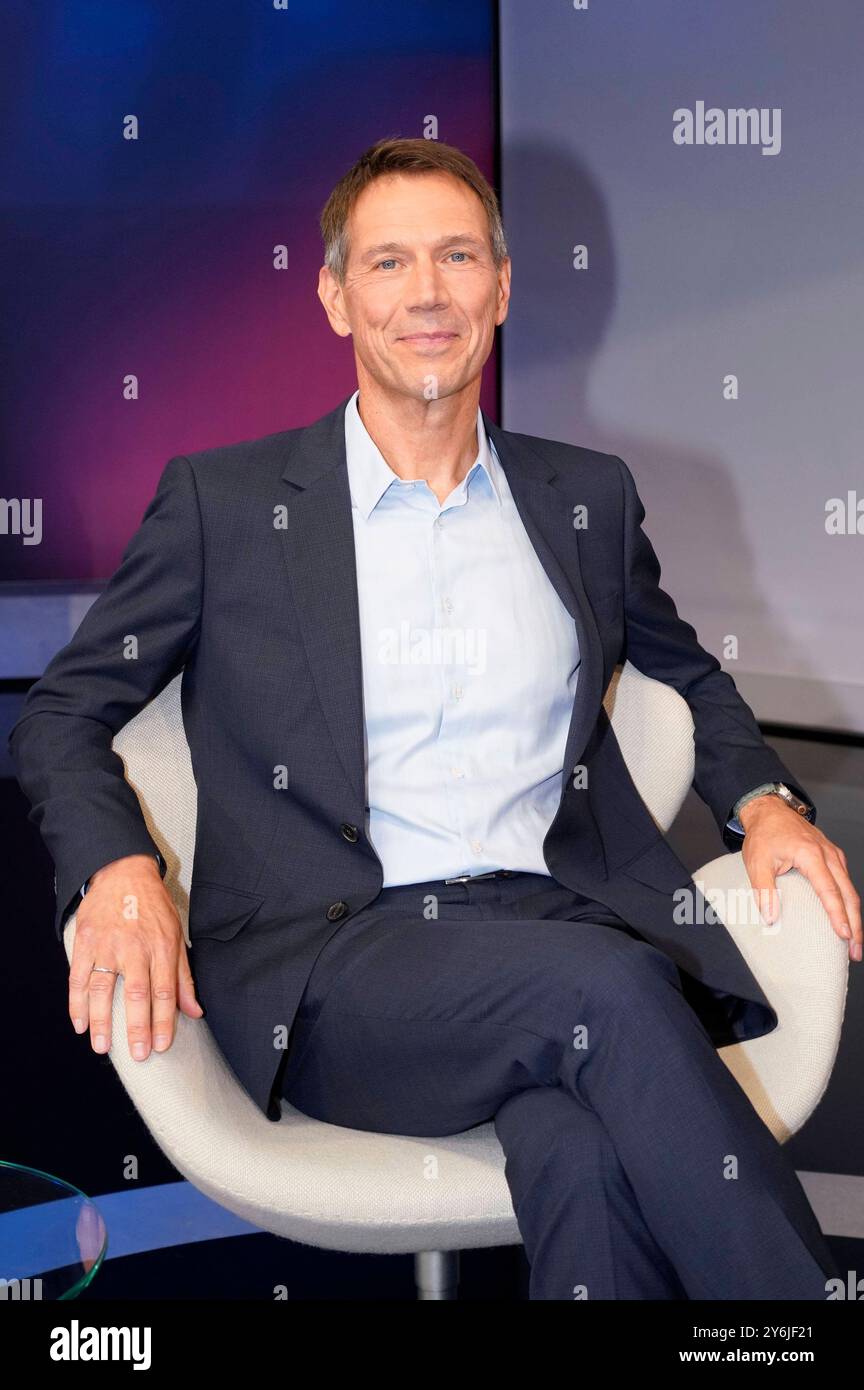 Rene Obermann in der ARD-Talkshow maischberger im Studio Berlin ...