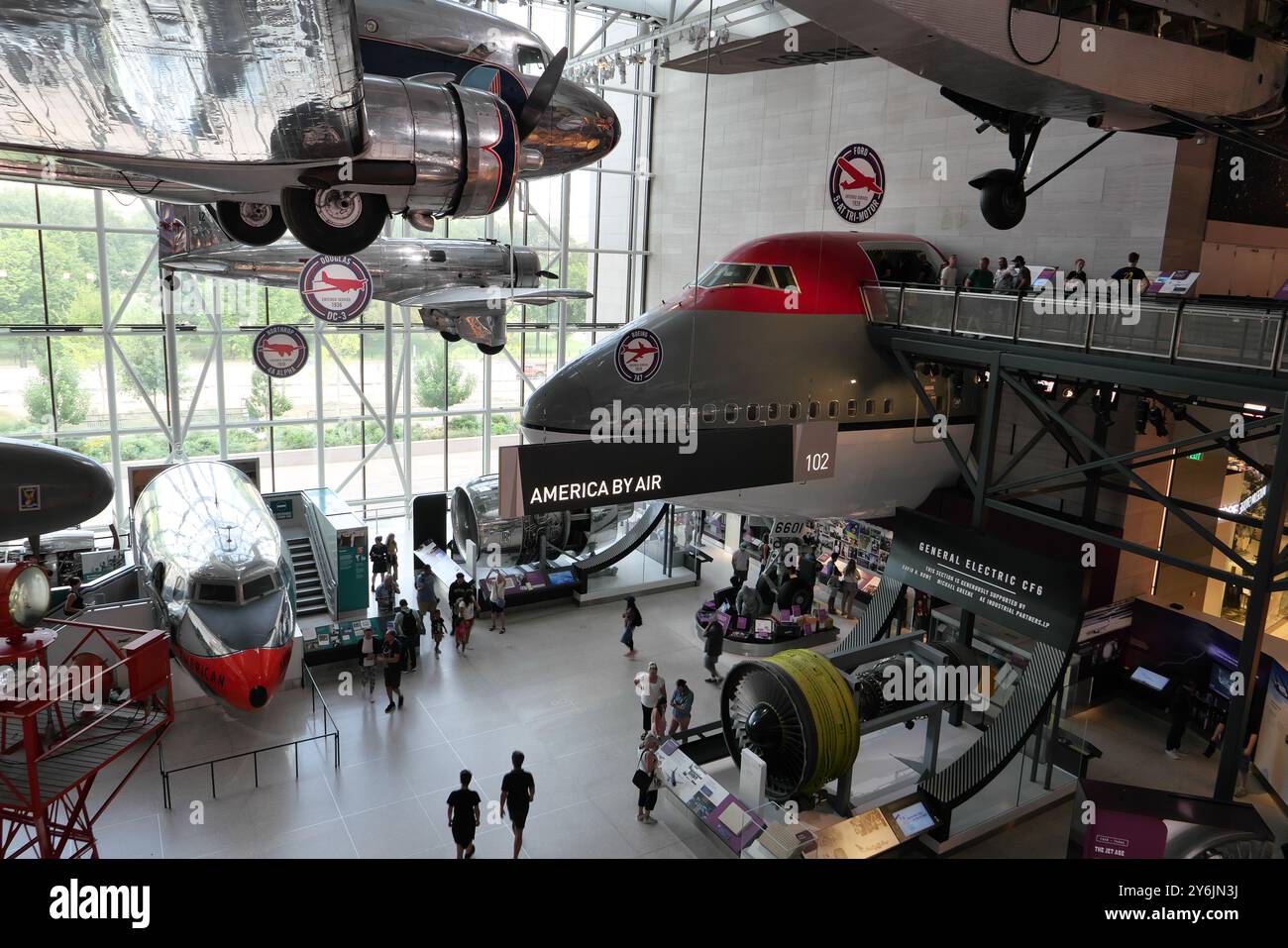 AN INTERNAL ROOM OF THE SMITHSONIAN NATIONAL MUSEUM OF AIR AND SPACE ...