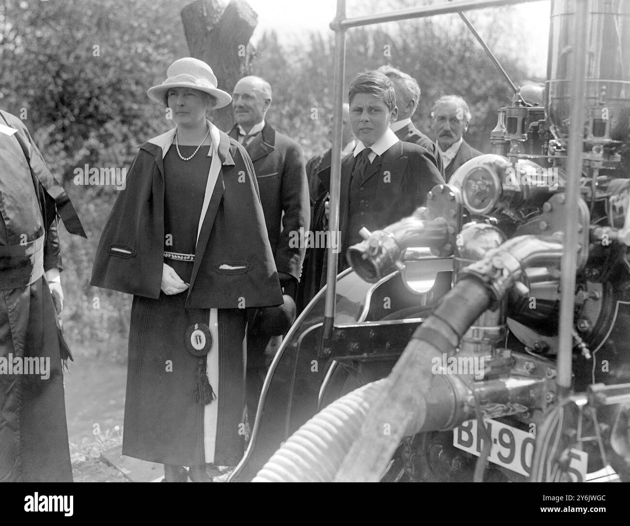 Princess Alice , Countess of Athlone , with her son , Lord Trematon ...