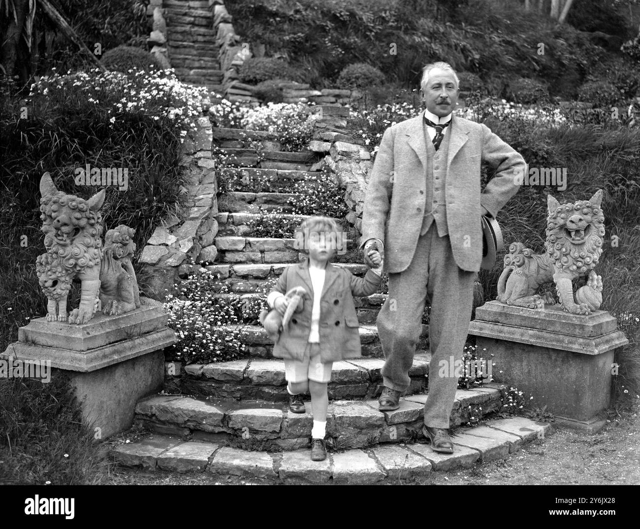 At " The Malms " , Shawford , residence of the ex - mayor of Winchester ...