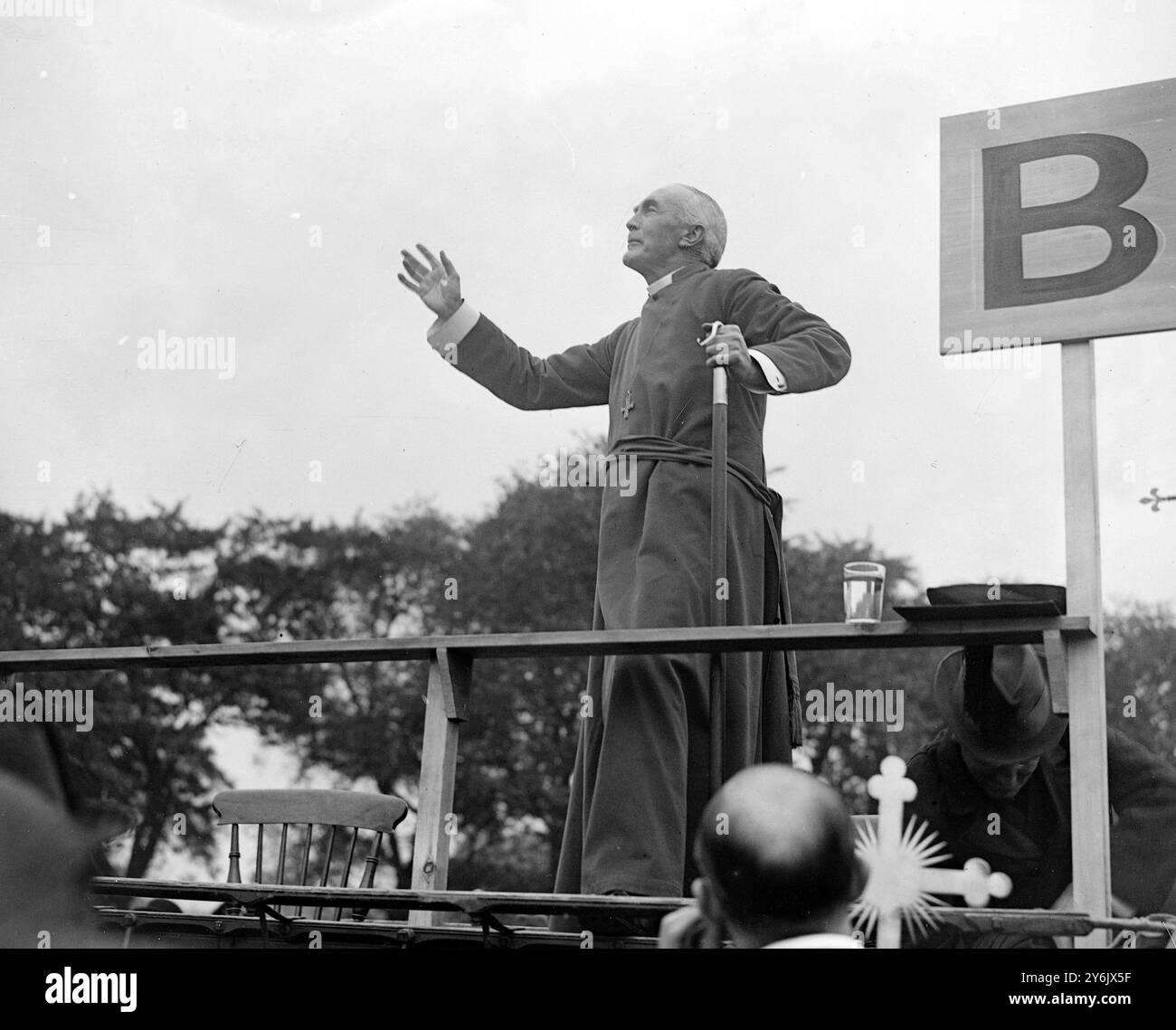 Anglican mission Black and White Stock Photos & Images - Alamy