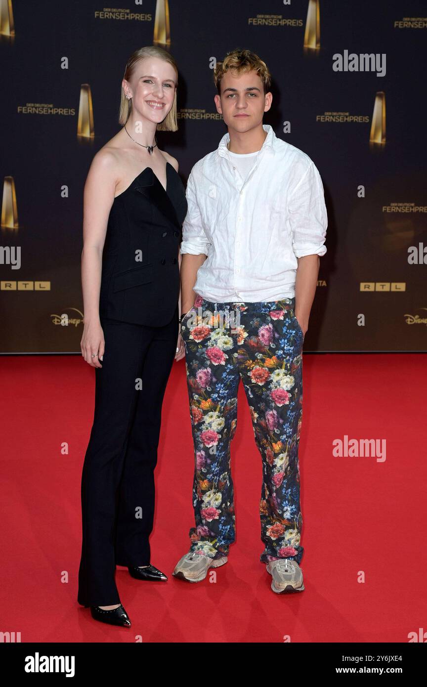 Klara Lange und David Ali Rashed bei der Verleihung des Deutschen ...