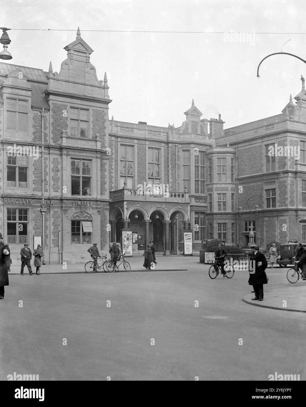 Redhill surrey market hi-res stock photography and images - Alamy